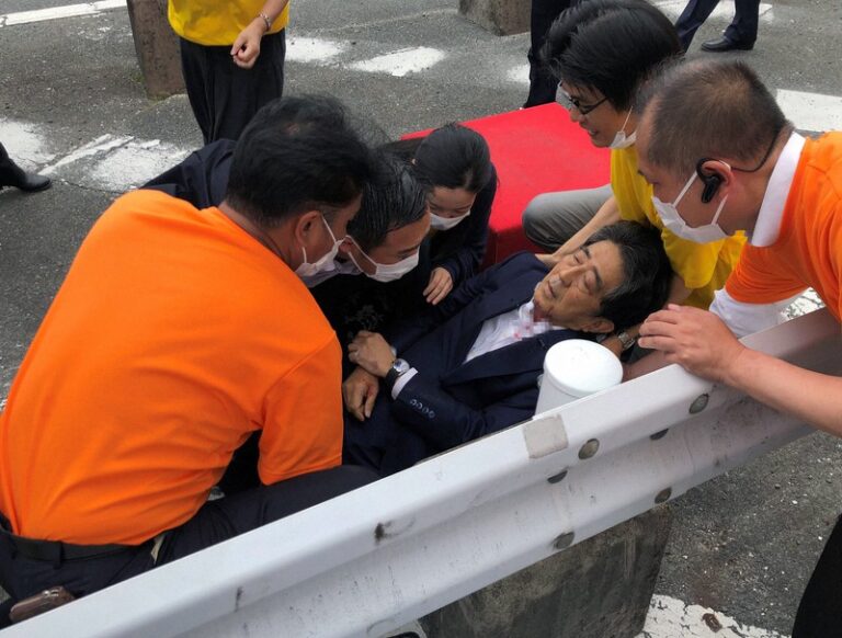 山上徹也の刑罰は？極刑・減刑を求める声も！ あるふぁべ～た